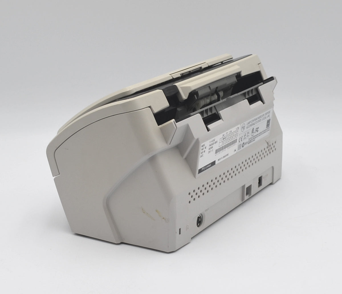 Fujitsu fi-6130z Duplex Document Scanner PA03630-B055 – Dynamic IT Hardware